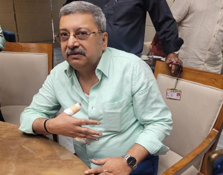 Waqf bill: TMC MP Kalyan Banerjee smashes glass bottle during argument with BJP parliamentarian ...