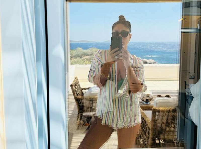 Kareena Kapoor Khan drops a jaw-dropping mirror selfie on Instagram ... Kareena Kapoor Khan drops a jaw-dropping mirror selfie on Instagram ...